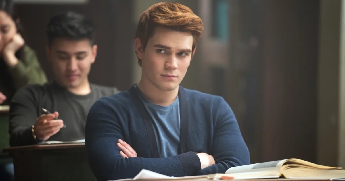Get Your First Look at KJ Apa as Riverdale's "Archie" During CW Pilot Shoot