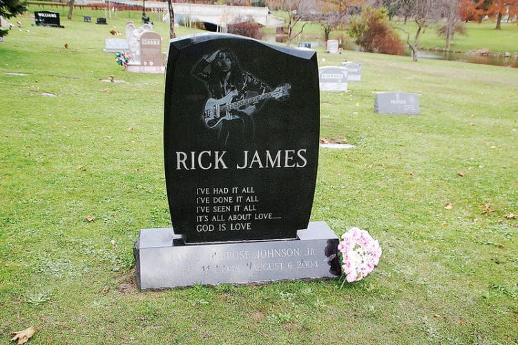 The Top 20 Celebrity Tombstones Of All Time
