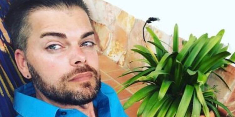 10 Intriguing Facts About 90 Day Fiancé’s Tim Malcolm - TVovermind