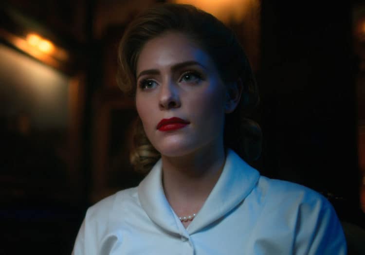 10 Things You Didn't Know about Jordan Claire Robbins