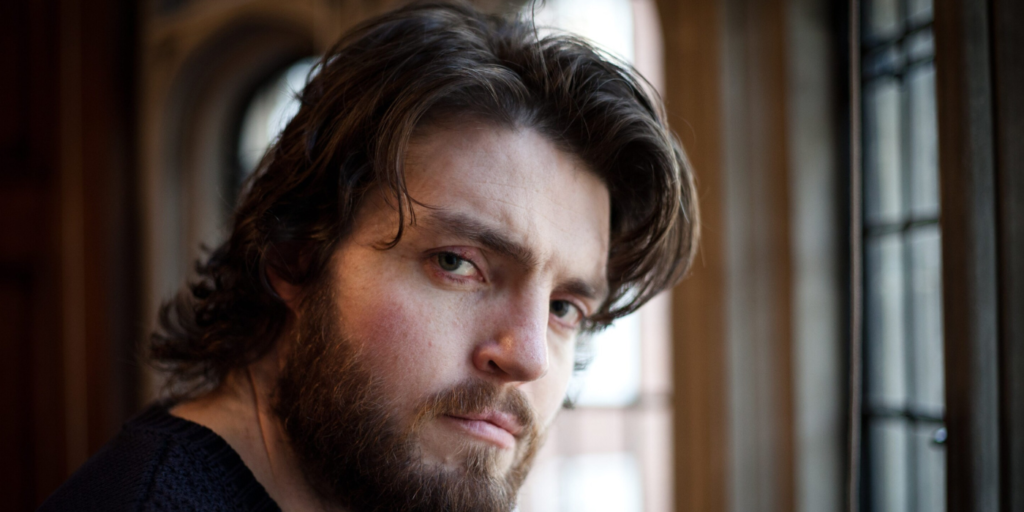 10 Things You Didn’t Know About Strike’s Tom Burke - TVovermind