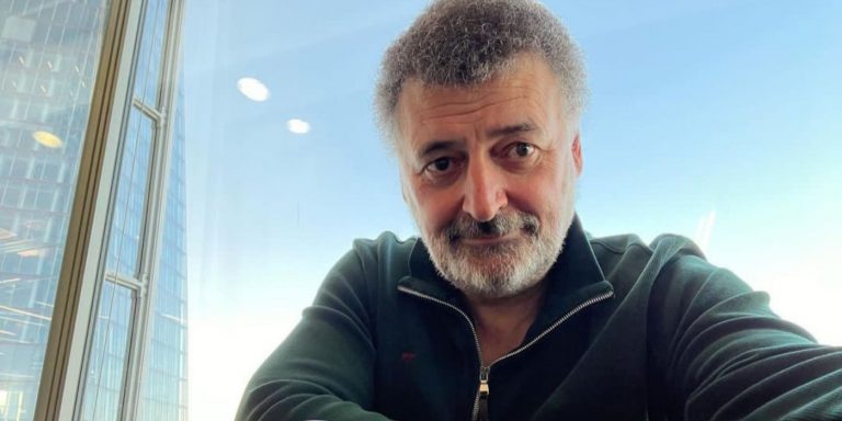 7 Things You Didn’t Know About SNL’s Alex Moffat - TVovermind