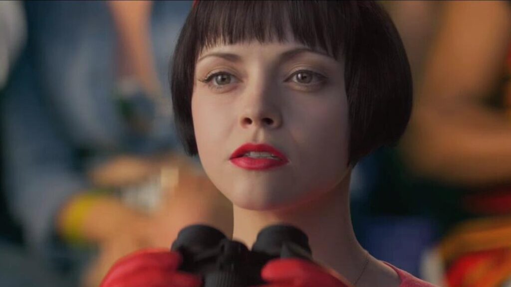 6 Things You Didn’t Know About Yellowjackets’ Christina Ricci - TVovermind