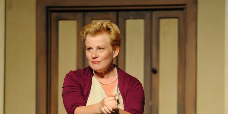 5 Things You Didn’t Know About Elizabeth Saunders - TVovermind