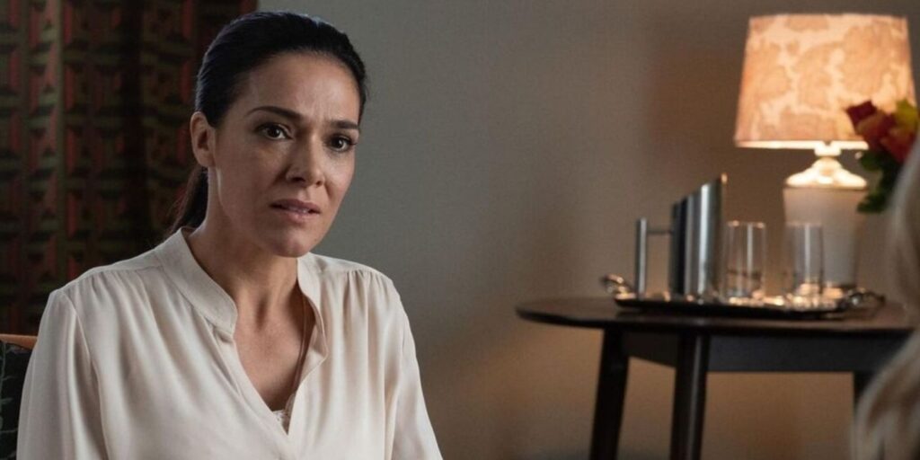 7 Things You Didn’t Know About The Crossing’s Simone Kessell - TVovermind