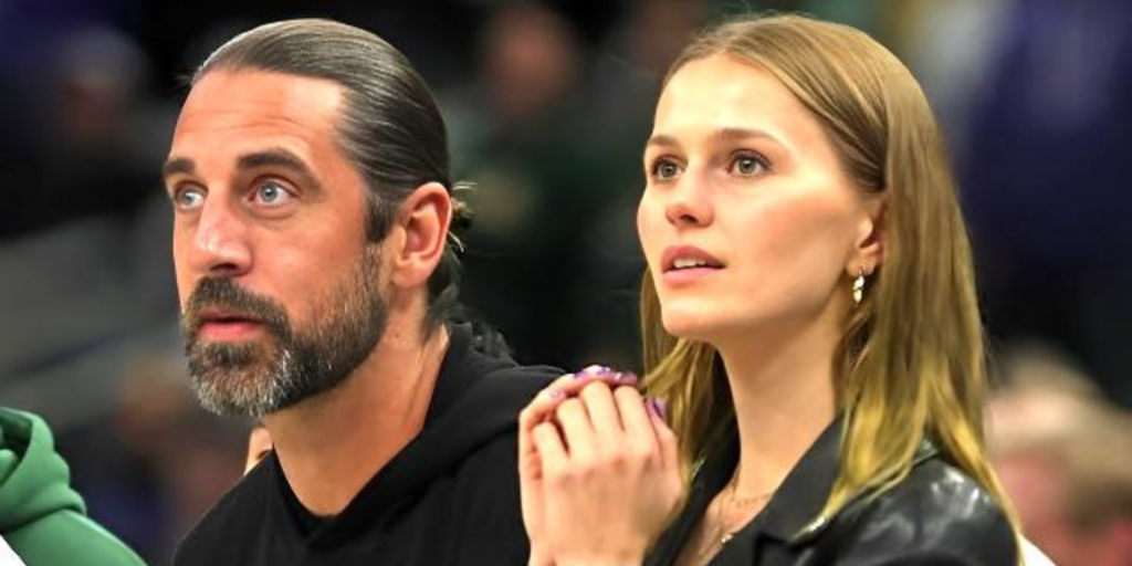 Aaron Rodgers’ Love Life: From Engagement to New Romance - TVovermind