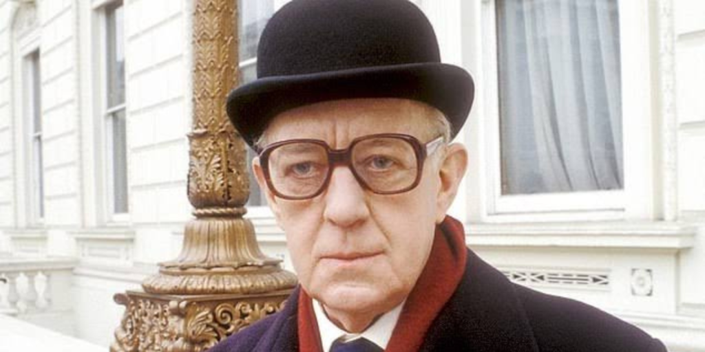 Alec Guinness: A Journey Through His Iconic Roles - TVovermind