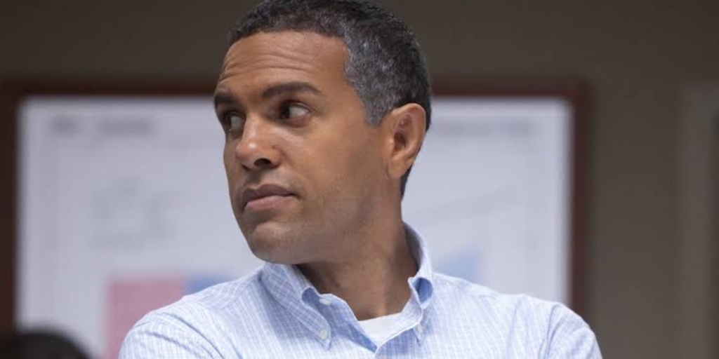 7 Actors Who Have Portrayed President Barack Obama In A TV Show ...