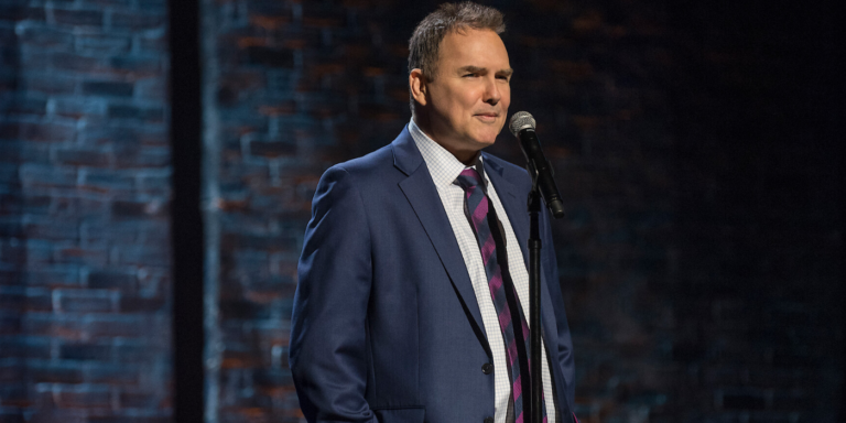 6 Comedians Known For Their Dry Humor - TVovermind